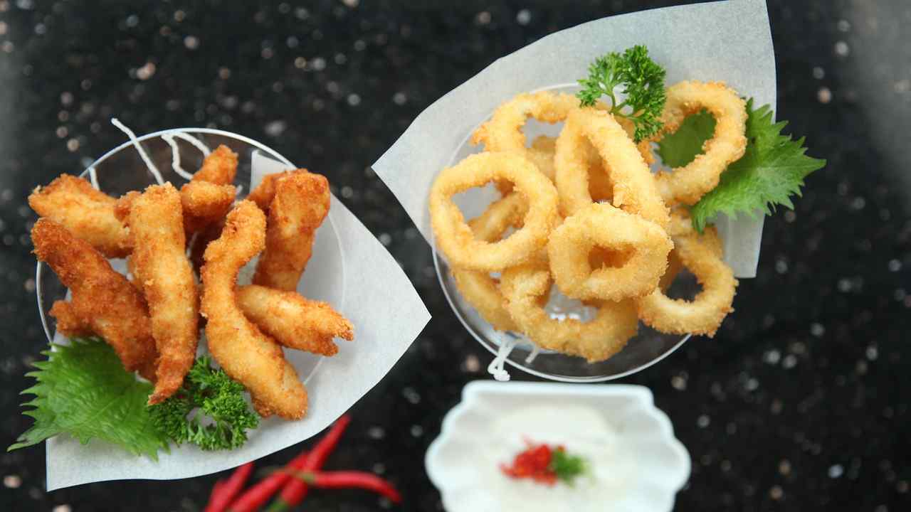 Come preparare il cuoppo napoletano: ricetta e consigli