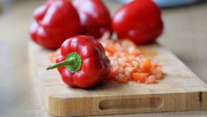 Brunoise di verdure: cos'è, come si fa e come si usa